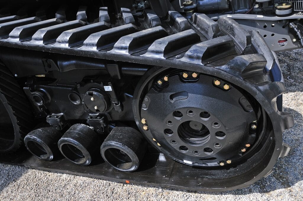 Buy Rubber Excavator Tracks: Expert Tips - Conplant