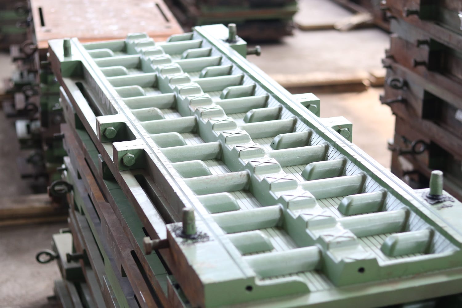 Buy Rubber Excavator Tracks: Expert Tips - Conplant