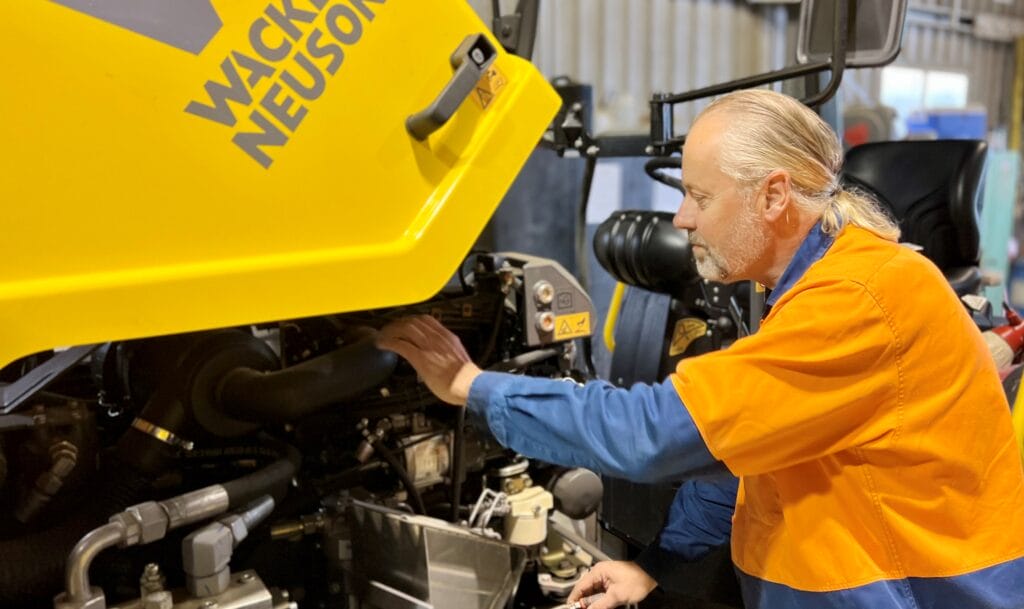 Tips for Maintaining Compaction and Construction Equipment - Conplant ...